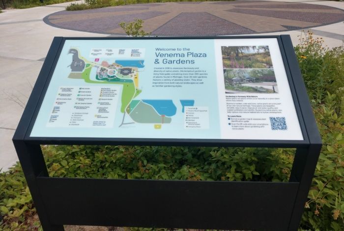 The Impact of Exterior Wayfinding Signage | Pannier Graphics